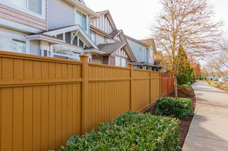 What's the Perfect Height for My Timber Fence?